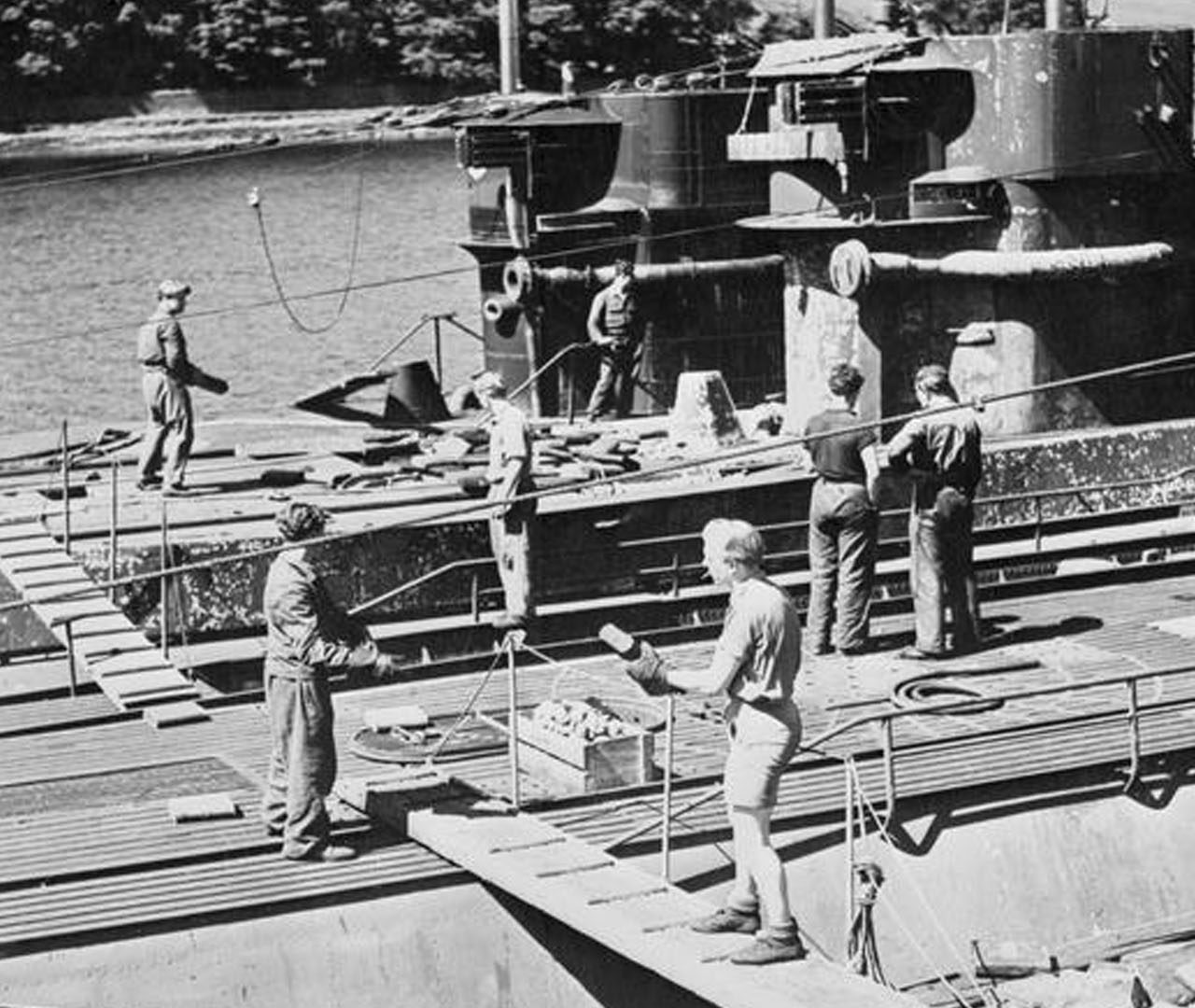 German U-boat crew at Lisahally, Co. Londonderry - WartimeNI