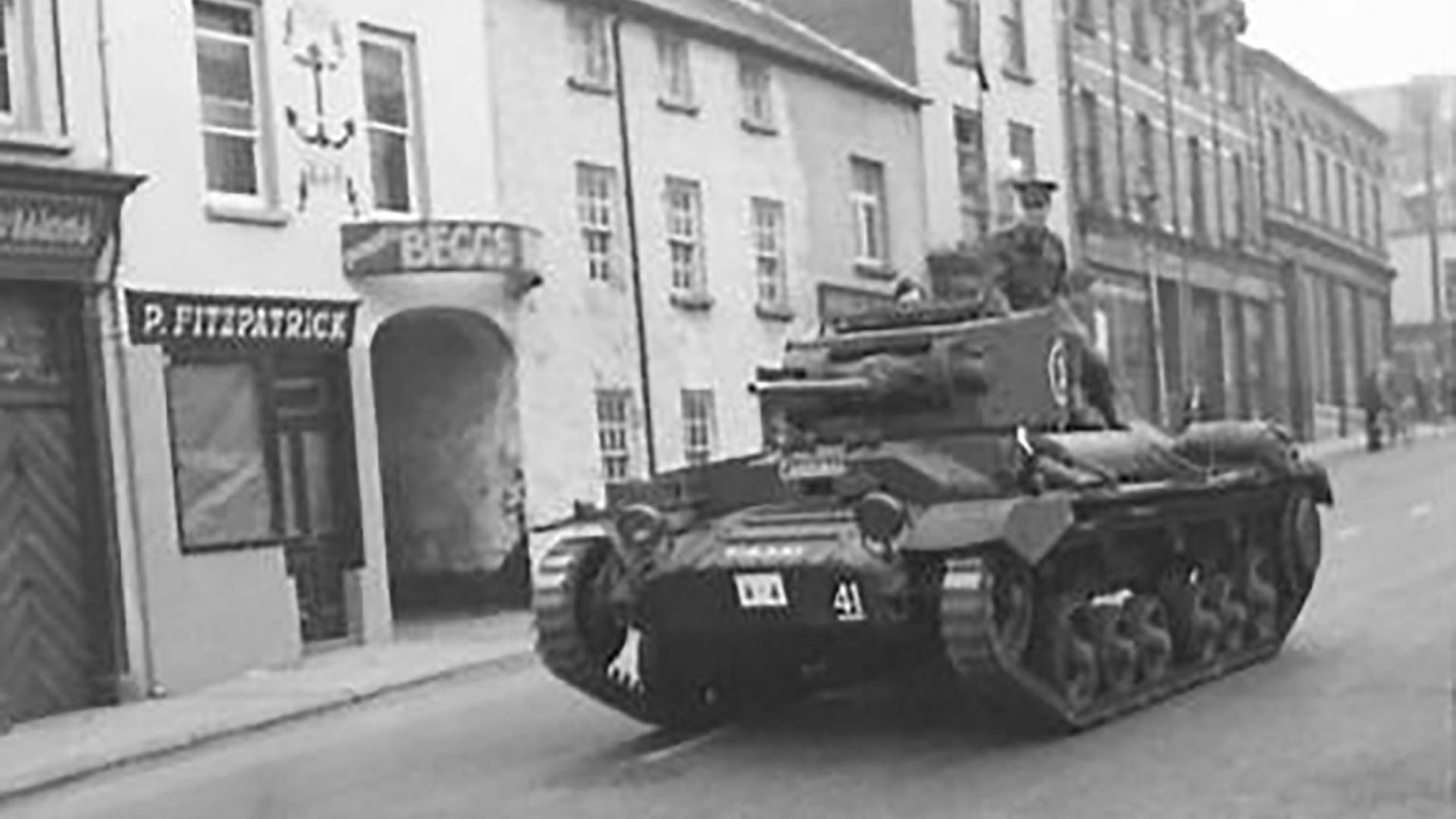 Tank crews training in Northern Ireland - WartimeNI