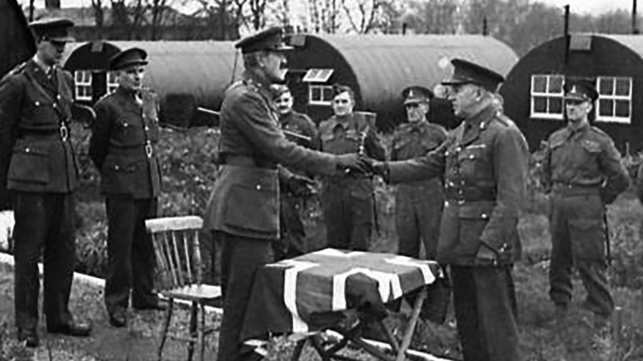 Presentation of the Mitchell-Hill Cup - WartimeNI
